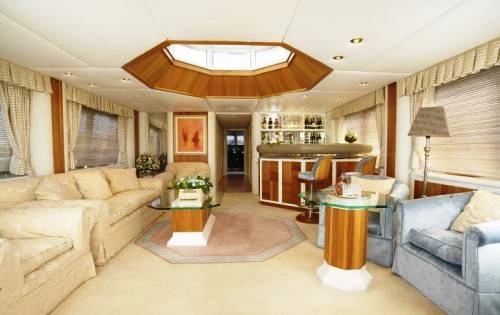 AMZ - Upper Salon – Luxury Yacht Browser | by CHARTERWORLD Superyacht Charter